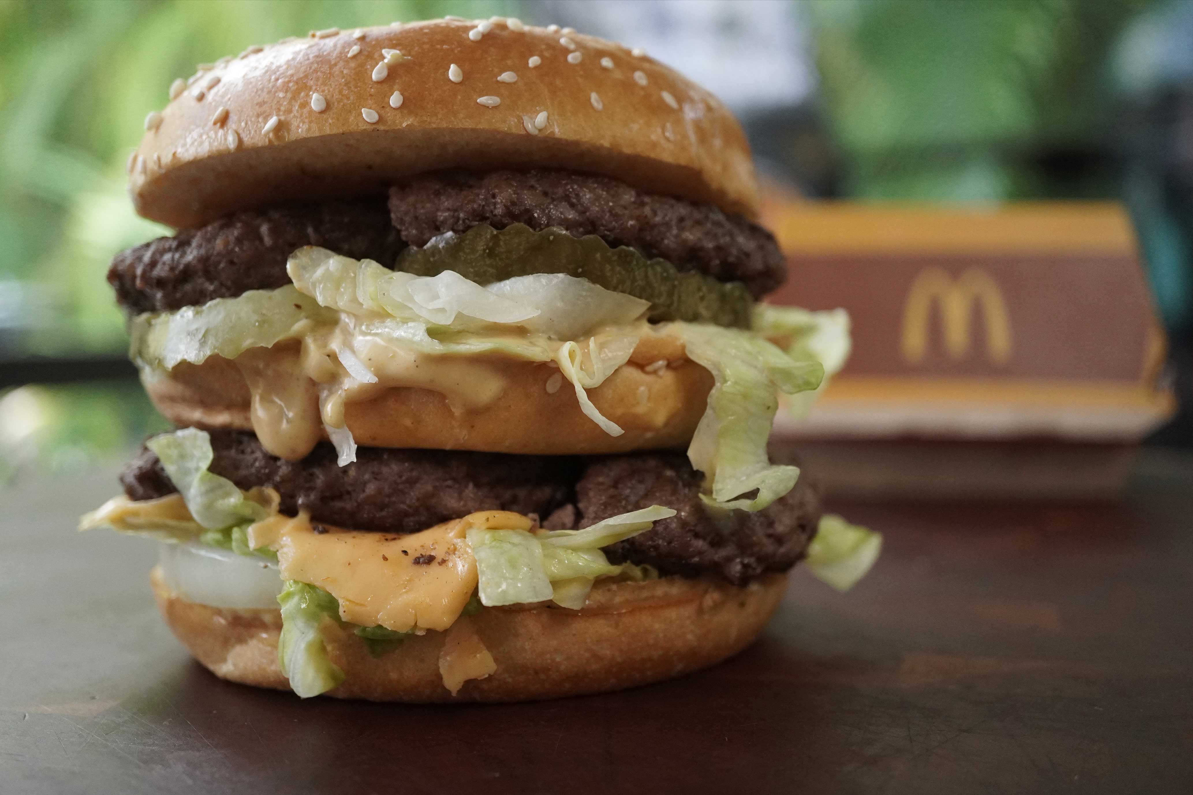 Make Your Own BIG MAC – FogoCharcoal.com